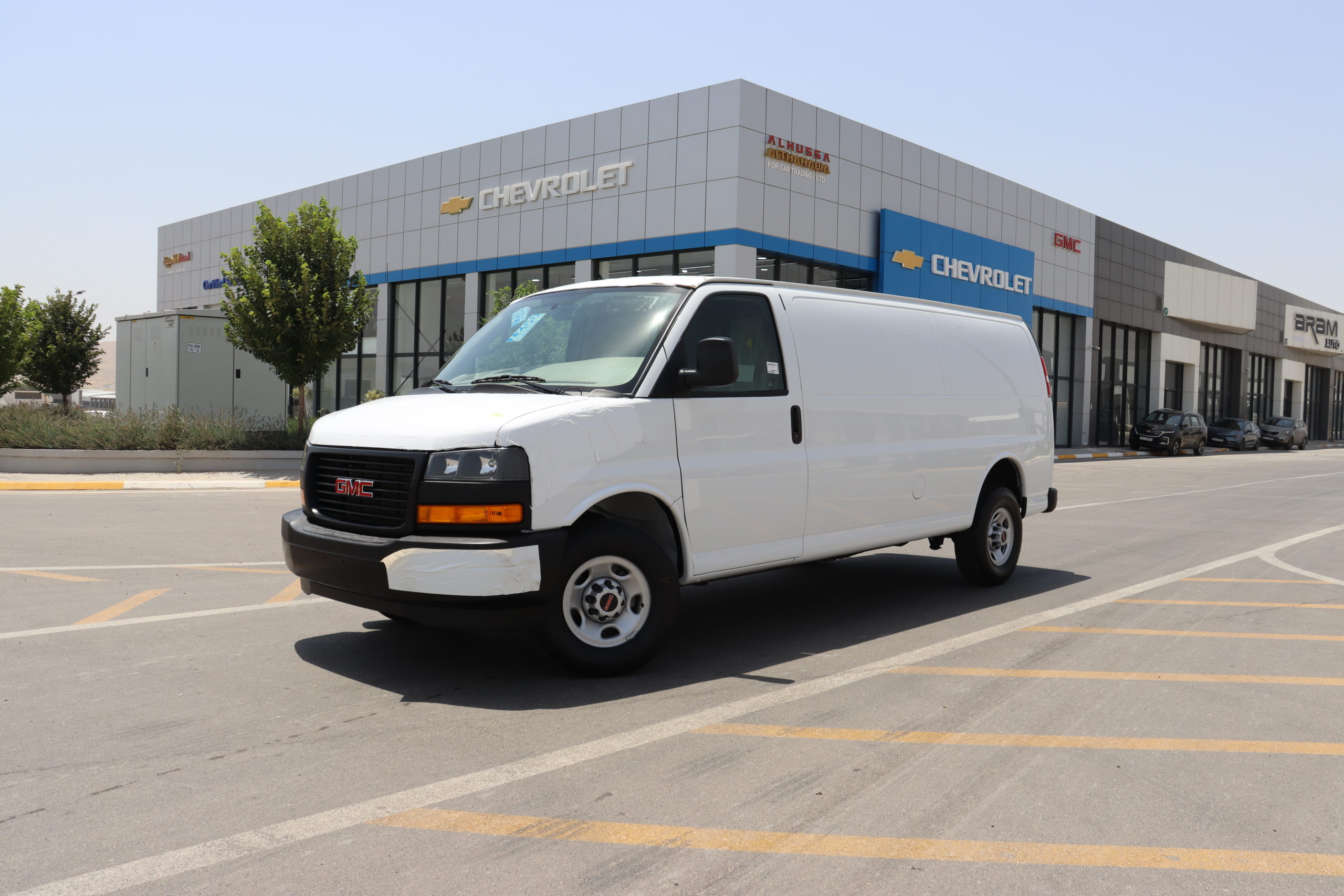 2023 GMC Savana 3500 Extended Wheel Base Cargo Van RWD